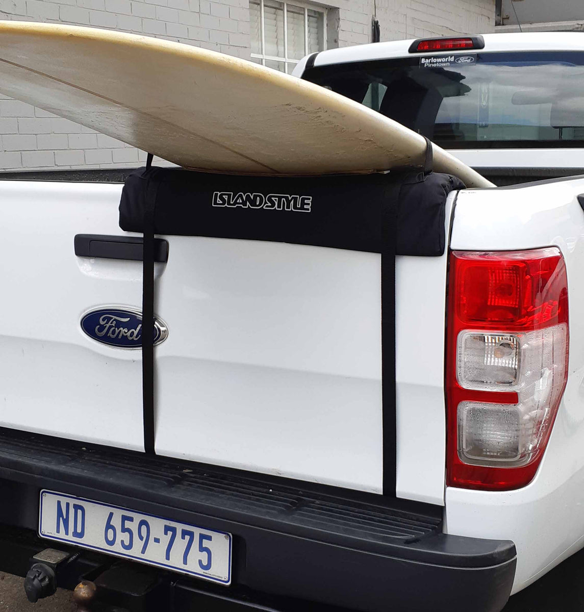 ISLAND STYLE Tailgate Board Rax